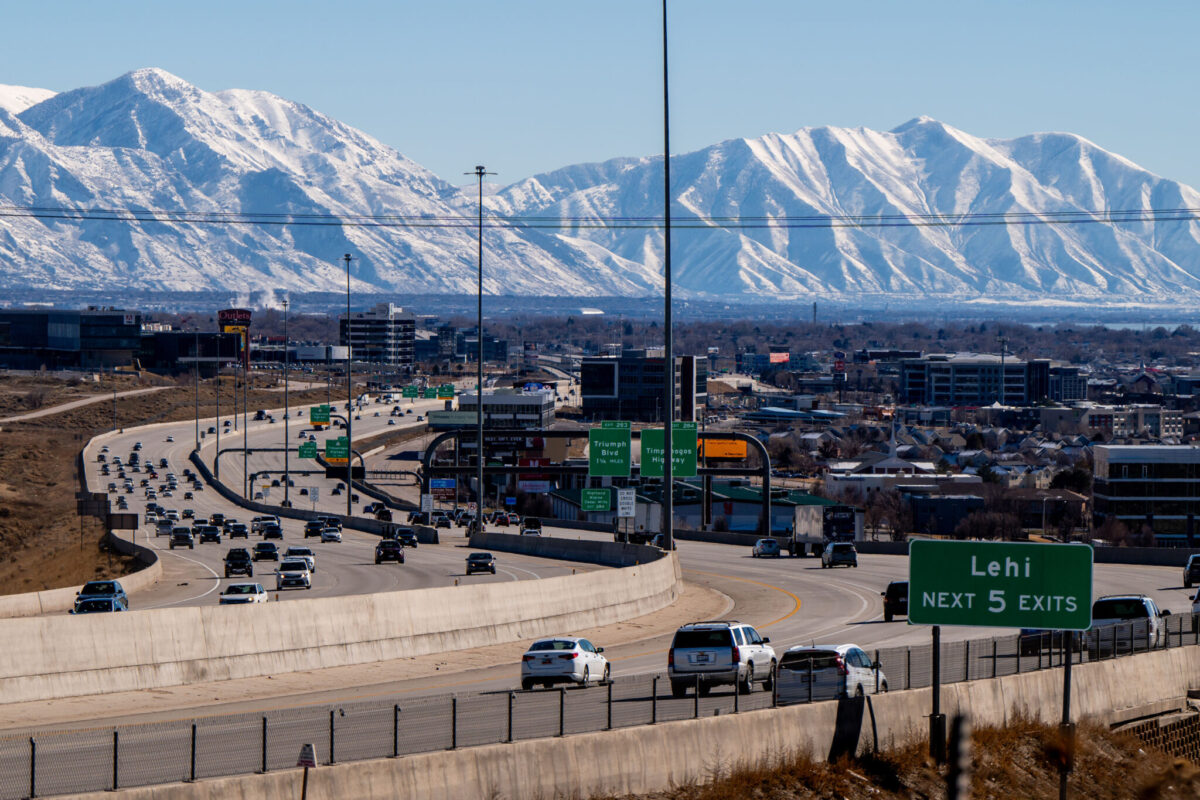 Utah dropping front license plate requirement. When can drivers ditch ...